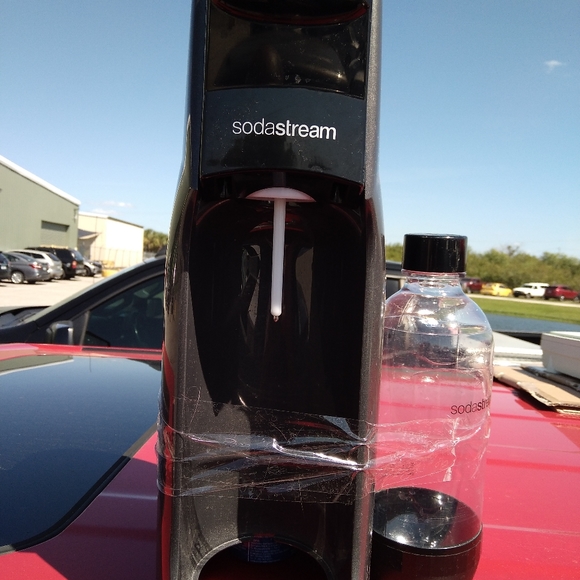 soda stresm | Kitchen | Soda Stream Soda Maker Machine Black Model A20 ...